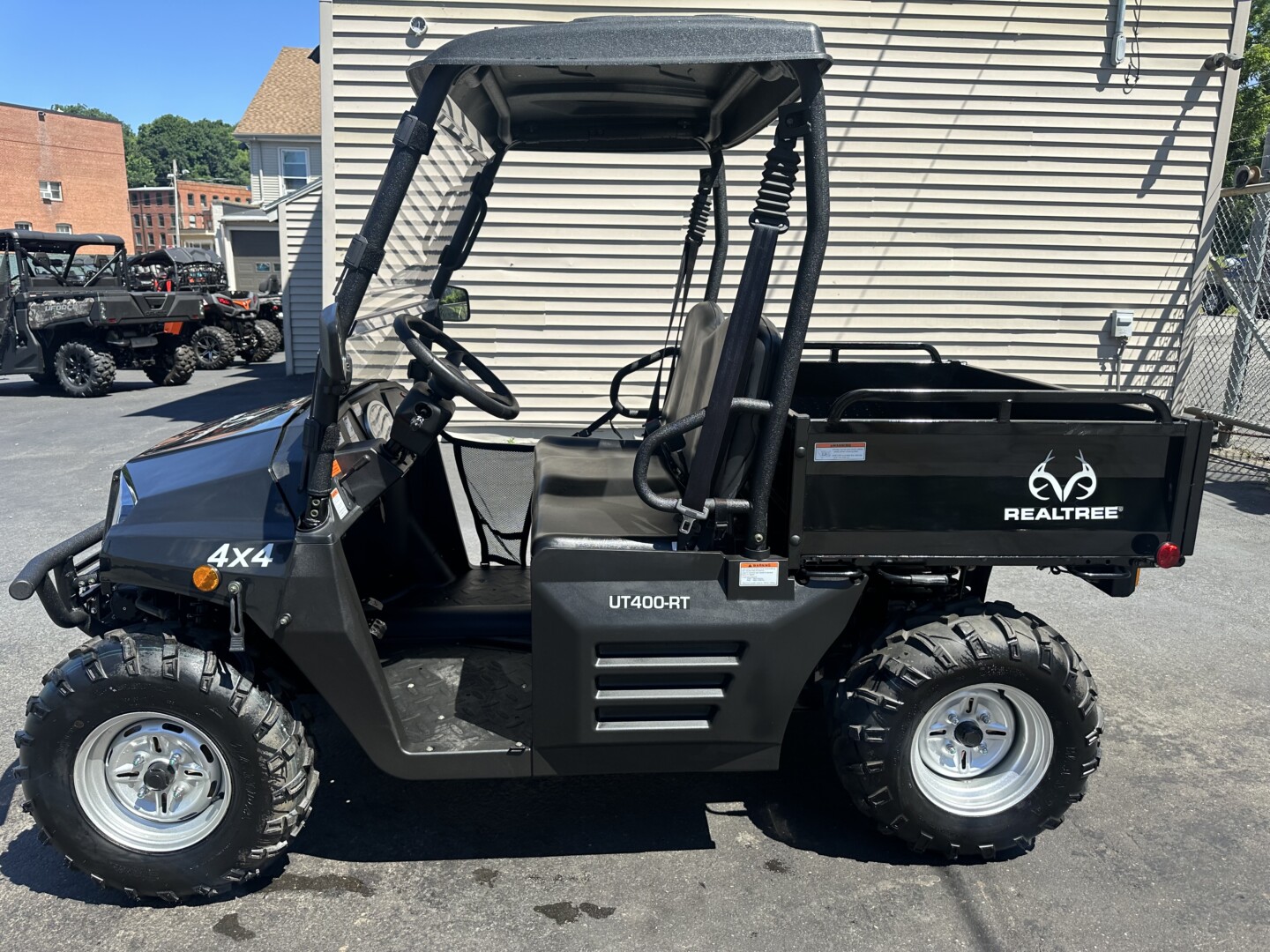 2021 UT400-RT Liquid Cooled EFI 4X4 Dump Body Demo – Coleman, Side X ...