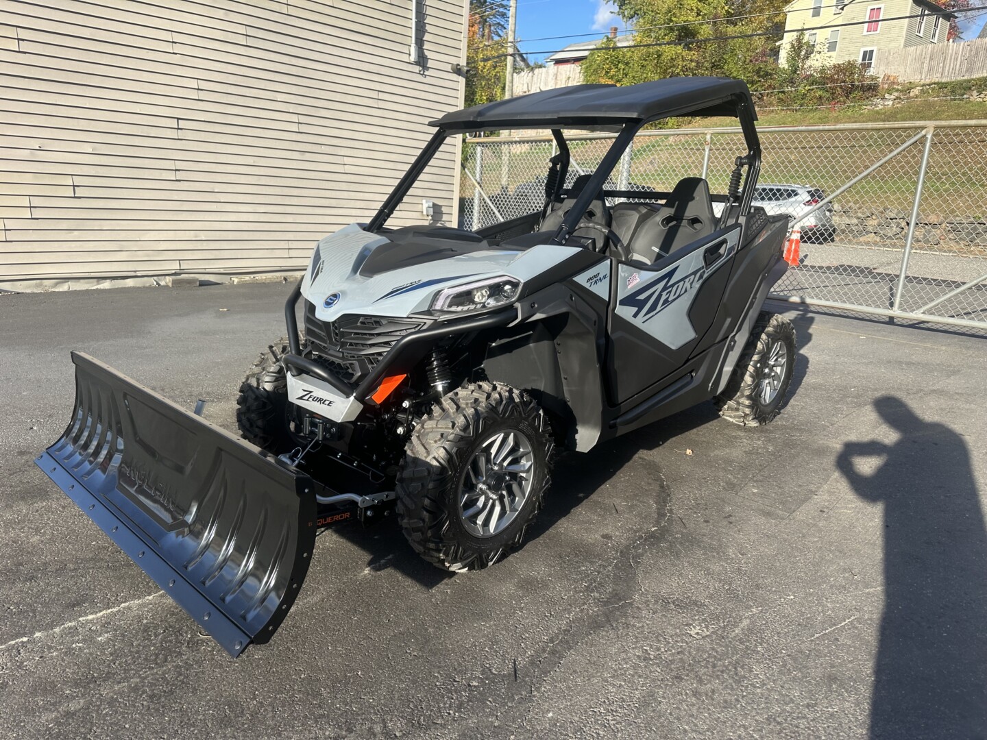 2024 ZFORCE 800 Trail 4X4 EFI EPS Gen II Tundra Grey or Magna Red W ...