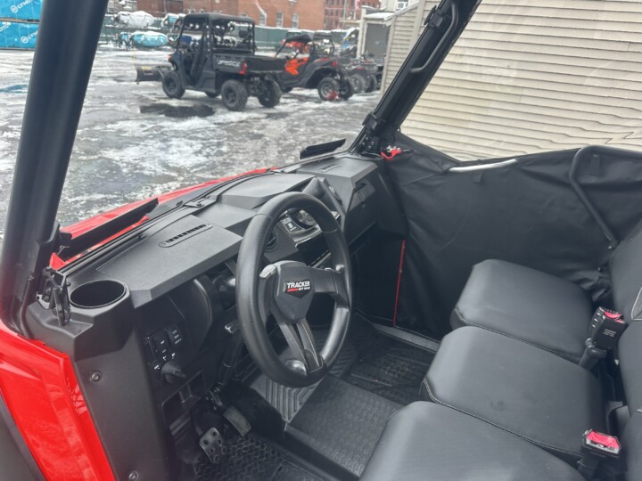 2023 Tracker 800SX EPS EFI 4X4 Demo Full Cab W/Heat and More Extras ...