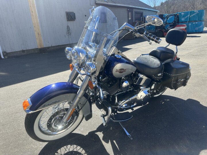 2006 FLSTCI Heritage Softail Classic – Bikes, Harley Davidson dealer in CT