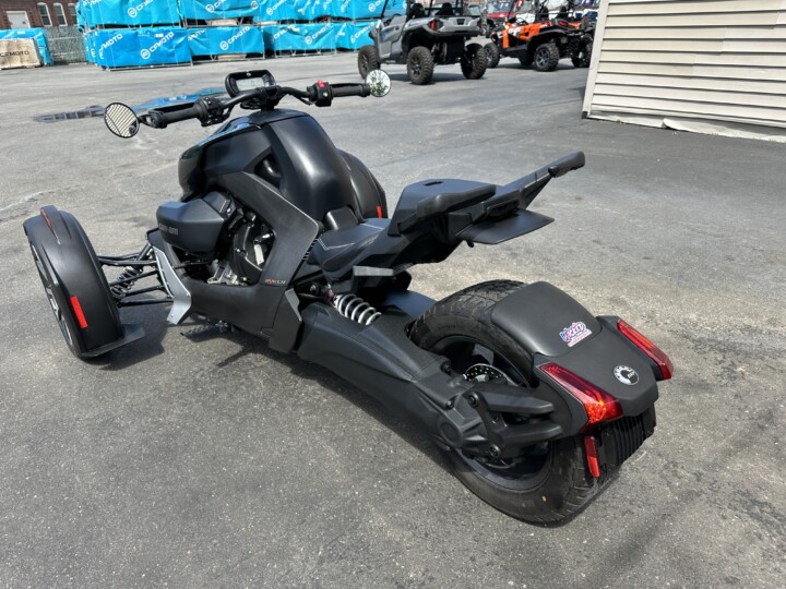 2021 Ryker 900 Rally 2 Passenger Touring – Bikes, CAN-AM dealer in CT